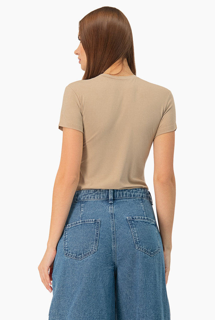 Playera basica casual de manga corta Beige Ivonne